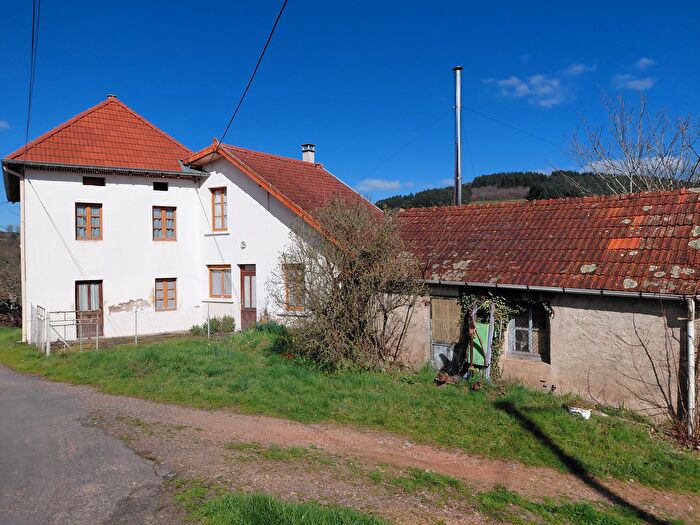 Maison 8 pièces à Arfeuilles, à vendre
