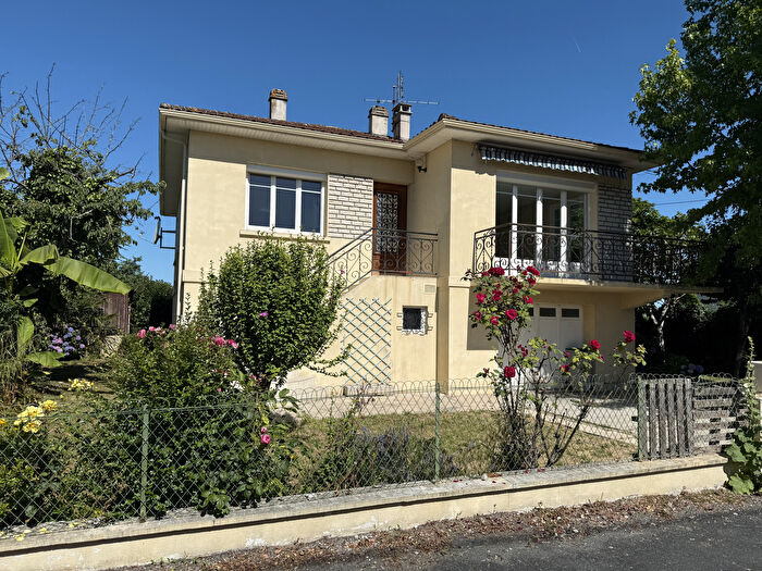 Maison 5 pièces à louer à Villeneuve-sur-Lot, Saint-Etienne
