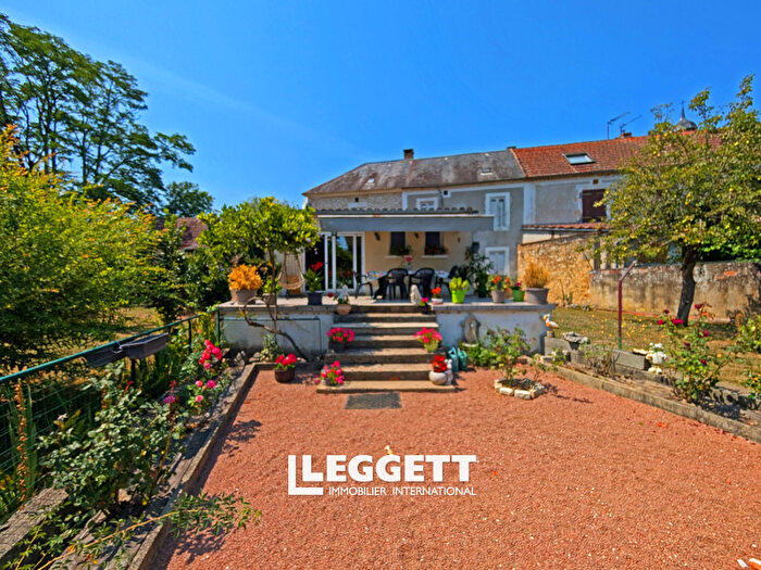 Maison à vendre - Coulaures - 4 pièces - 3 chambres