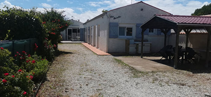 Maison à vendre - Saint-Denis-dOléron - 7 pièces - 4 chambres