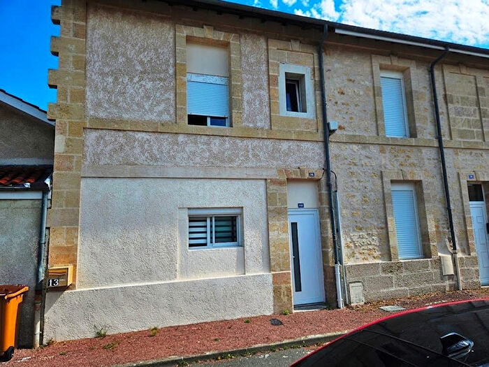 Saint-Yzan-de-Soudiac - Maison 4 pièces à vendre