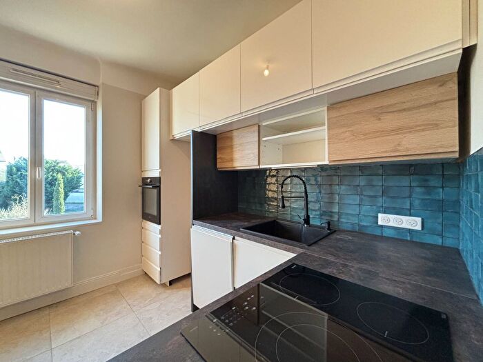 Appartement à louer - Montigny-lès-Metz - 3 pièces - 2 chambres