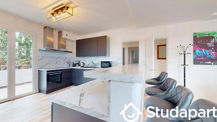 Appartement à louer - Bout des Pavés-Chêne des Anglais, Nantes - 1 pièce - 11 chambres