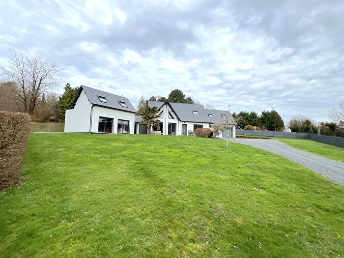 Maison à vendre - Hermival-les-Vaux - 7 pièces - 4 chambres