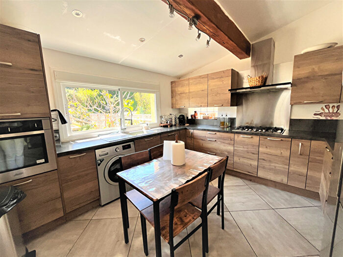 Maison 7 pièces à Apt, à vendre