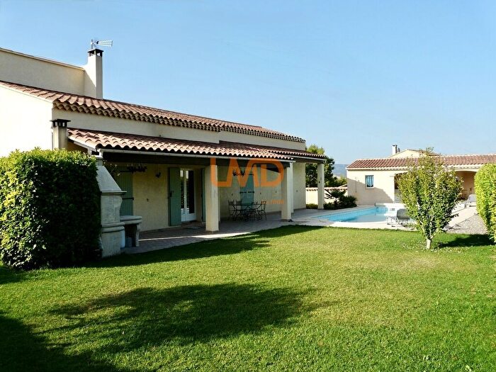 Maison 6 pièces à Alleins, à vendre