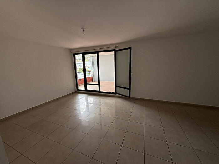Appartement 4 pièces à La Possession, Saint-Laurent, à louer