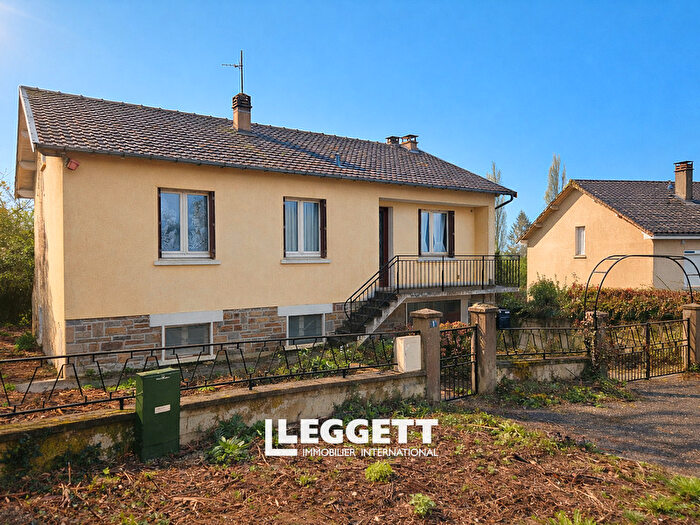 Maison à vendre - Châlus - 5 pièces - 2 chambres