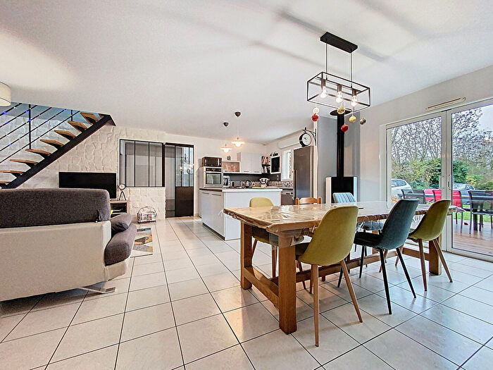 Maison à vendre - Tiercé - 5 pièces - 4 chambres