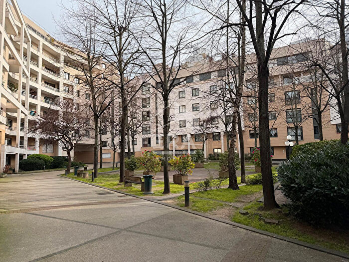 Appartement à louer - Paris e , Flandre, Aubervilliers - 1 pièce