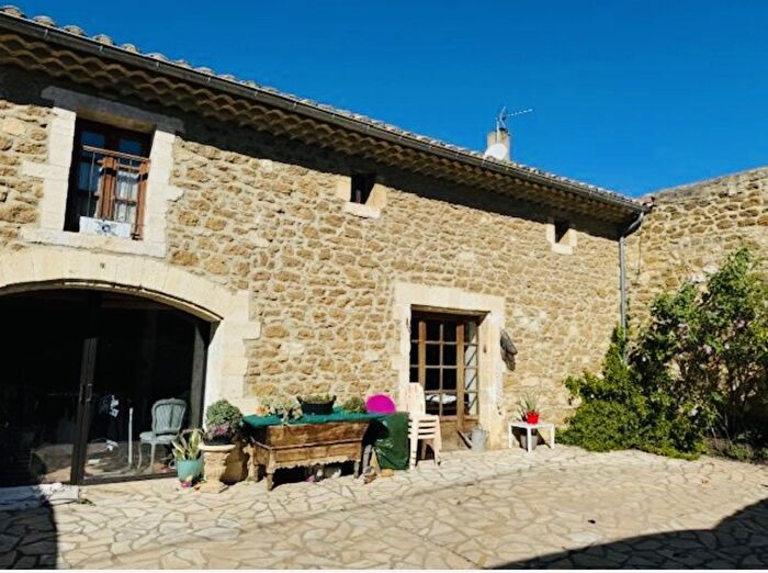 Maisons à vendre et appartements à louer - 1