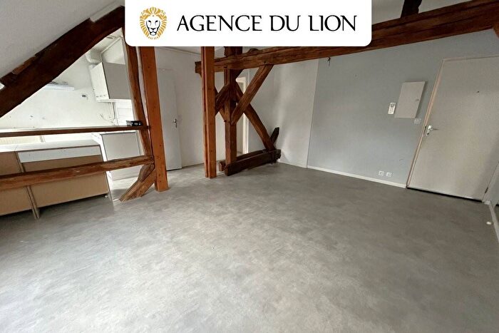 Appartement à louer - La Loupe - 2 pièces - 1 chambre