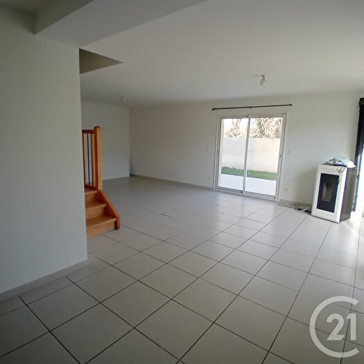 Maison à louer - Auterive - 6 pièces - 5 chambres