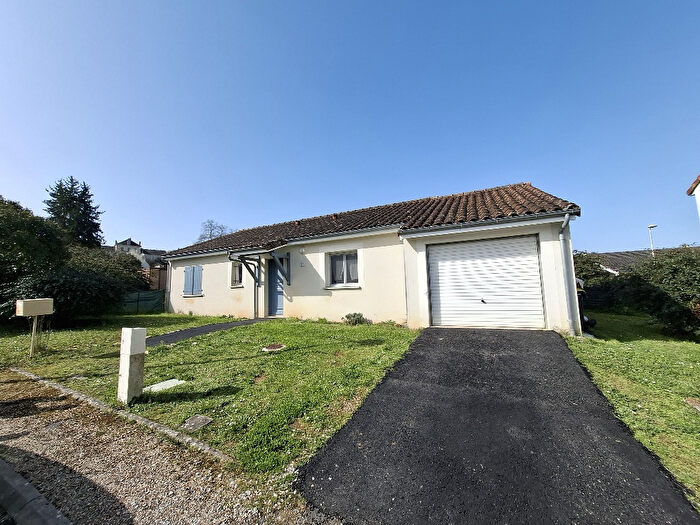 Maison à louer - La Bachellerie - 4 pièces - 3 chambres