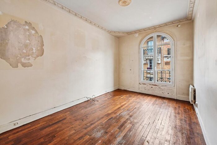 Appartement 2 pièces à vendre à Clichy, République, Victor Hugo