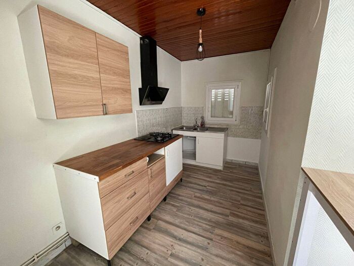 La Chaise-Dieu : Maison 3 pièces à louer