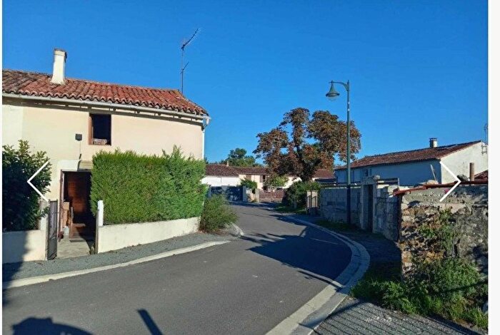 Maison à vendre - Saint-Denis-du-Pin - 6 pièces - 4 chambres