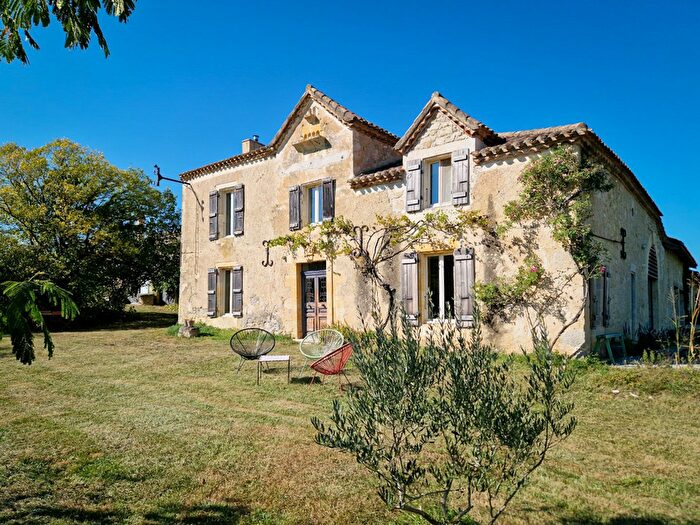 Maison à vendre - Condom - 8 pièces - 3 chambres