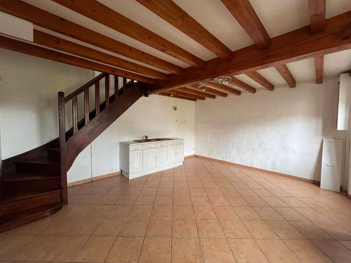 Saint-Forgeux : Maison 2 pièces à louer