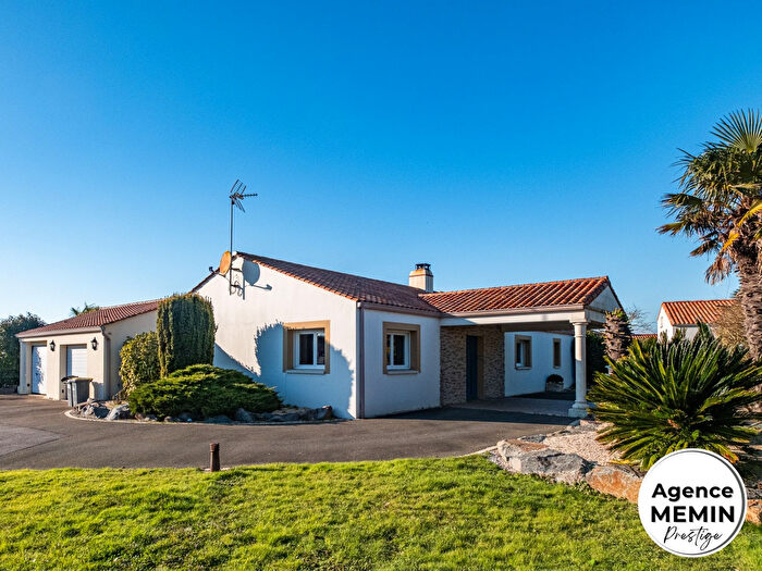 Maison à vendre - Saint-Gilles-Croix-de-Vie - 8 pièces - 5 chambres