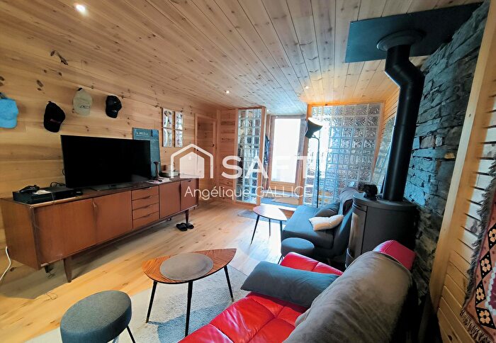 Maison à vendre - Briançon, Centre-ville, Vieille-ville, Vauban - 6 pièces - 4 chambres