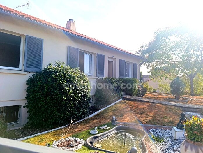Maison 8 pièces à vendre à La Châtaigneraie