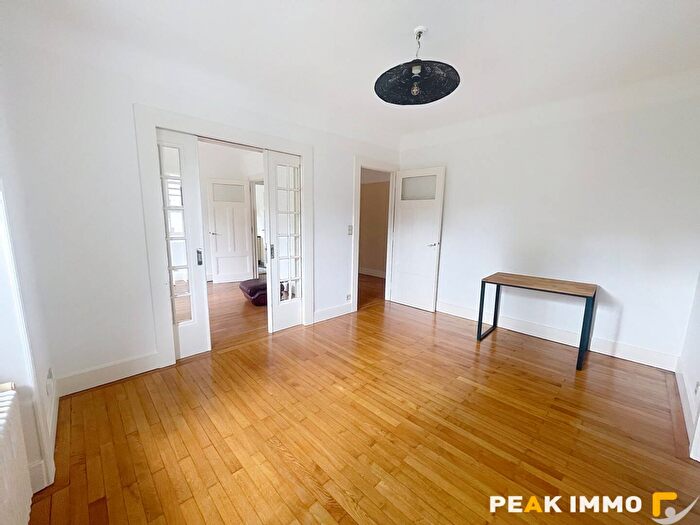 Appartement à louer - Annemasse - 4 pièces - 2 chambres