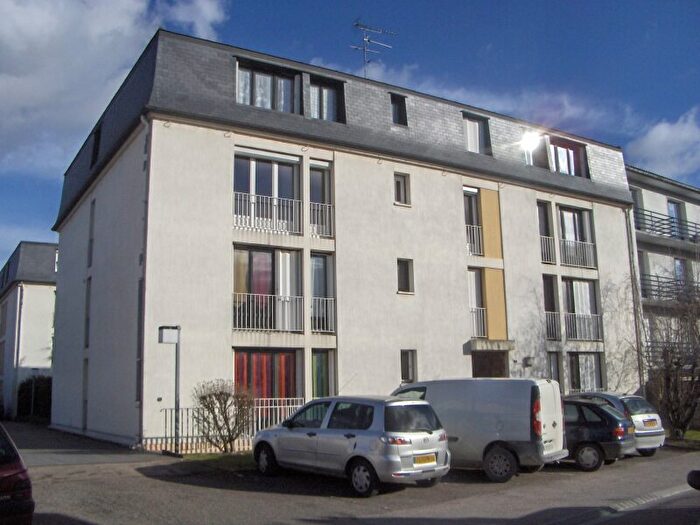 Appartement à louer - Pont-Sainte-Marie - 2 pièces - 1 chambre