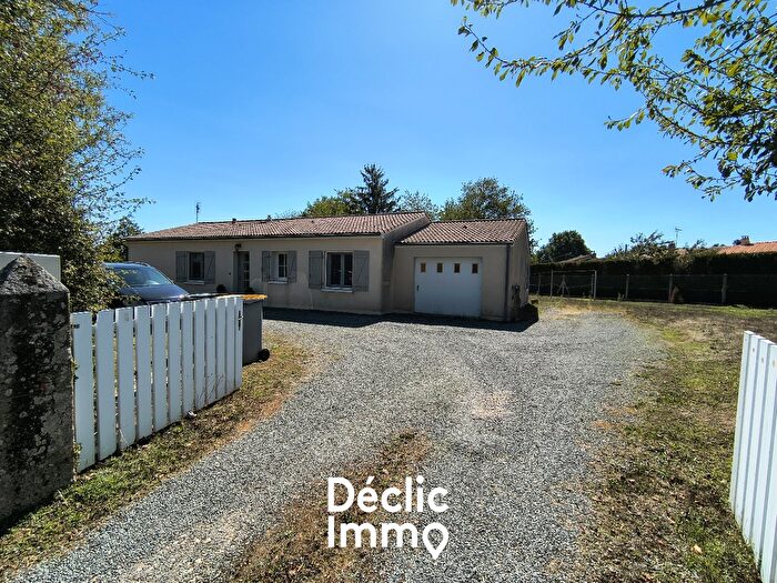Ménigoute : Maison 5 pièces à vendre