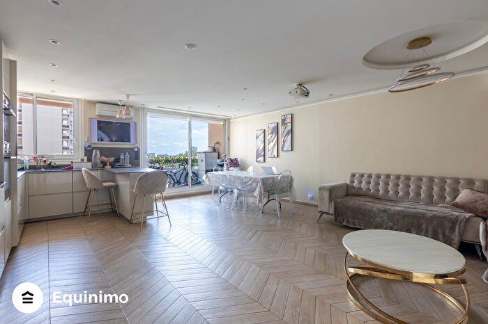 Appartement à vendre - Les Lilas, Bruyères, Chassagnolle - 5 pièces - 4 chambres