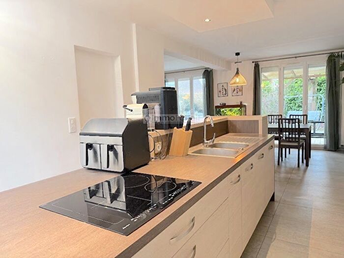 Maison à vendre - Pontault-Combault - 7 pièces - 5 chambres