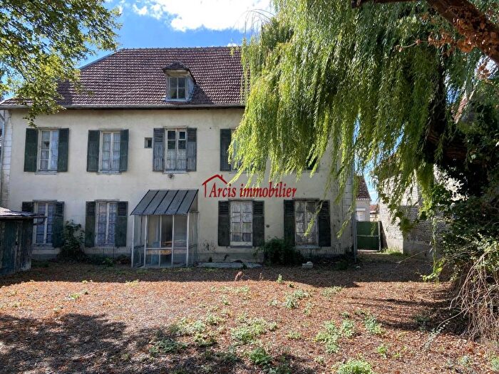 Maison à vendre - Arcis-sur-Aube - 9 pièces - 6 chambres