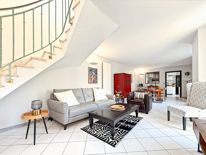 Maison 6 pièces à Choisy-le-Roi, Gondoles, à vendre