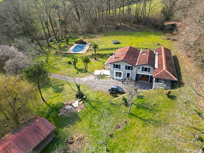 Maison à vendre - Mouguerre - 7 pièces - 5 chambres