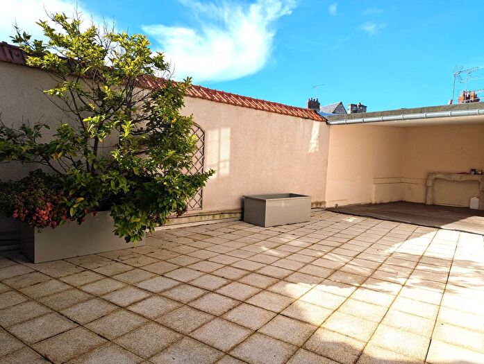 Appartement à louer - Bourges - 4 pièces - 3 chambres