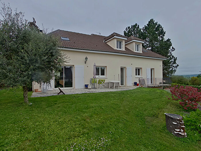 Châtellerault, Est : Maison 8 pièces à vendre