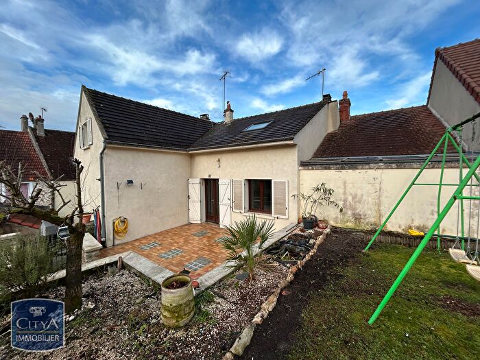 Maison 9 pièces à vendre - Nogent-l'Artaud