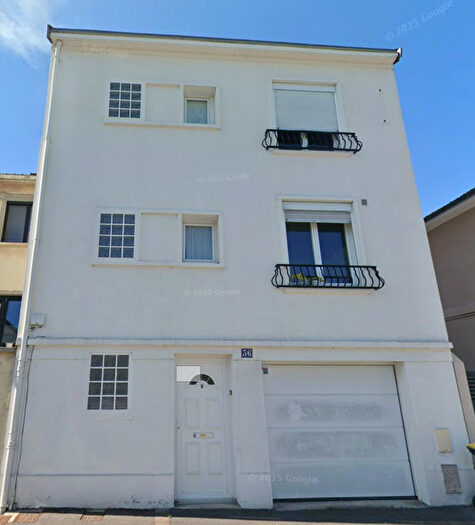 Maison à louer - Reims, Neufchatel, Orgeval, Laon, Zola - 5 pièces - 4 chambres