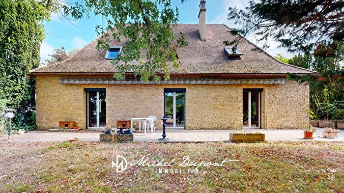 Maison à vendre - Le Bugue - 8 pièces - 4 chambres