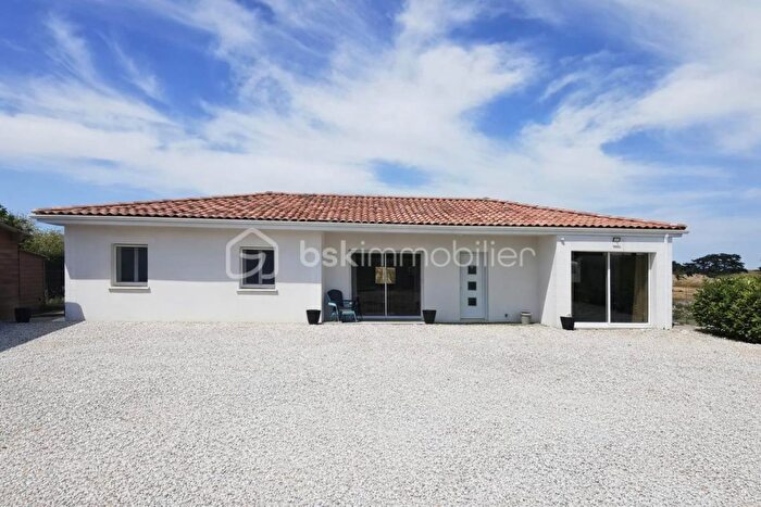 Maison à vendre - Neuillac - 6 pièces - 4 chambres