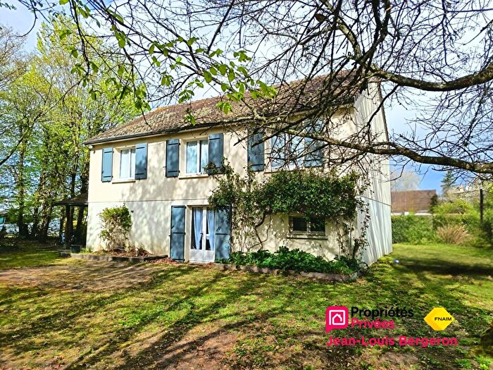 Maison à vendre - Cléré-les-Pins - 6 pièces - 4 chambres