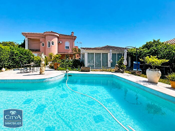 Maison 10 pièces à vendre à Marignane, Camoins, Hélène Boucher, Méditerranée