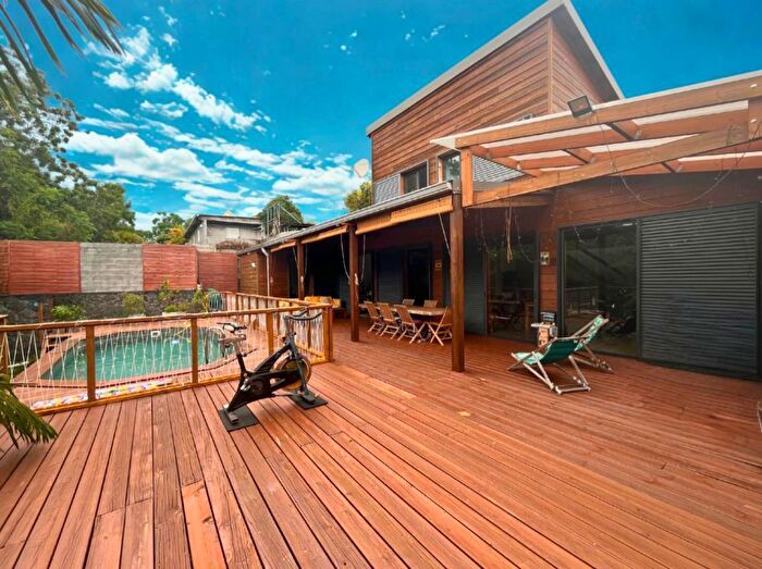 Maison à vendre - Le Tampon, La Chatoire - 5 pièces - 4 chambres