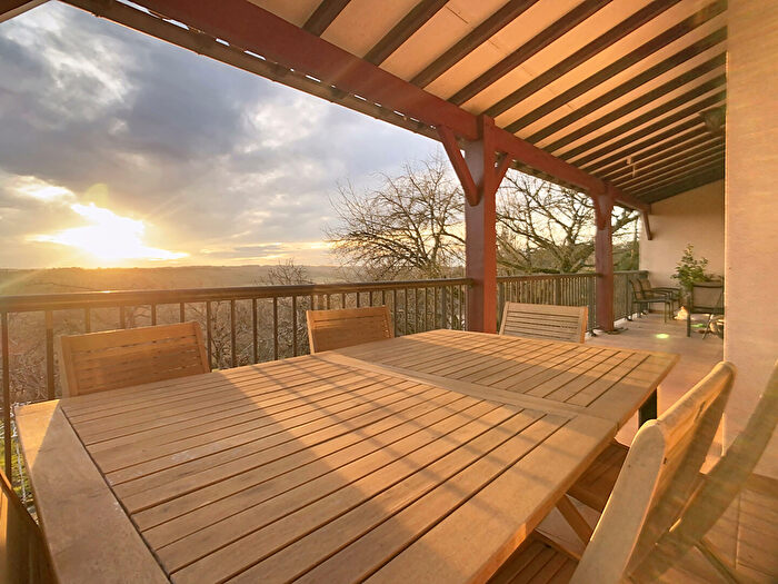 Maison à vendre - Casteljaloux - 6 pièces - 4 chambres