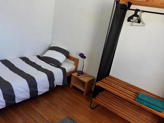 Appartement à louer - La Mare à la Veuve-La Remise à Jorelle, Bondy - 1 pièce