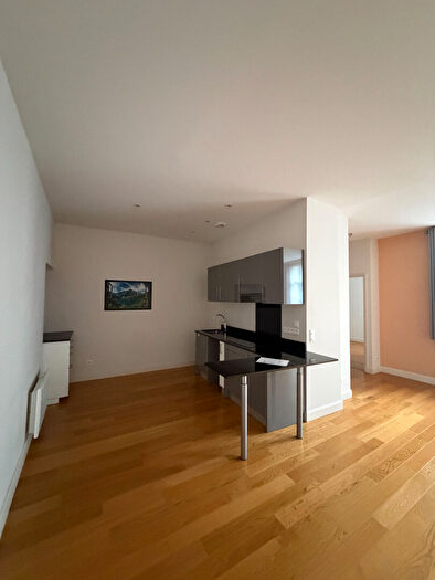 Appartement à louer - Chalon-sur-Saône, Centre-ville - 2 pièces - 1 chambre