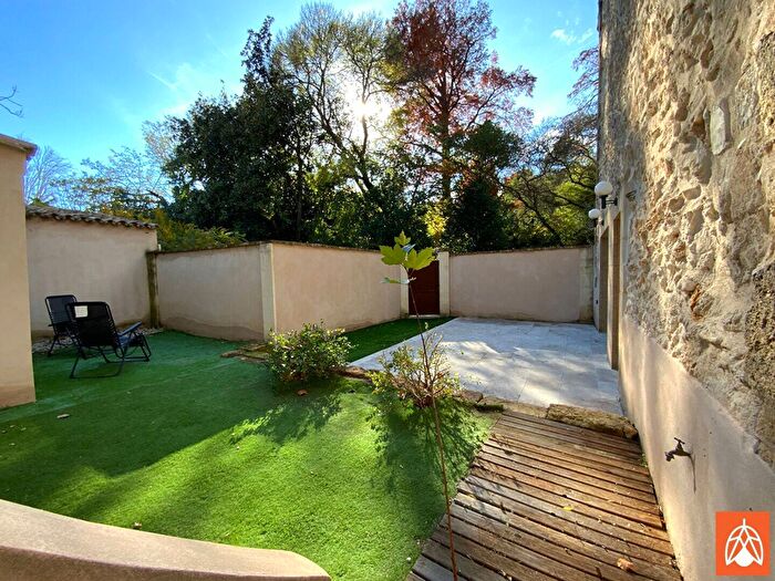 Appartement à louer - Grans - 5 pièces - 4 chambres