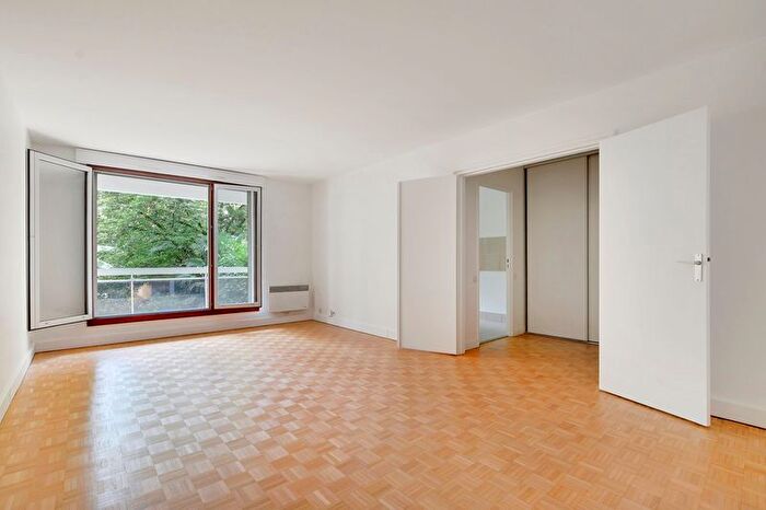 Appartement à vendre - Courbevoie, Gambetta, La Défense - 5 pièces - 4 chambres