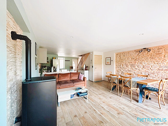 Maison à vendre - Saint-Just-dAvray - 4 pièces - 3 chambres