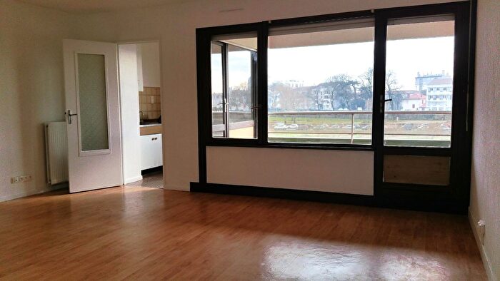 Appartement à louer - Dax, Centre-ville, Saint-Vincent - 2 pièces - 1 chambre